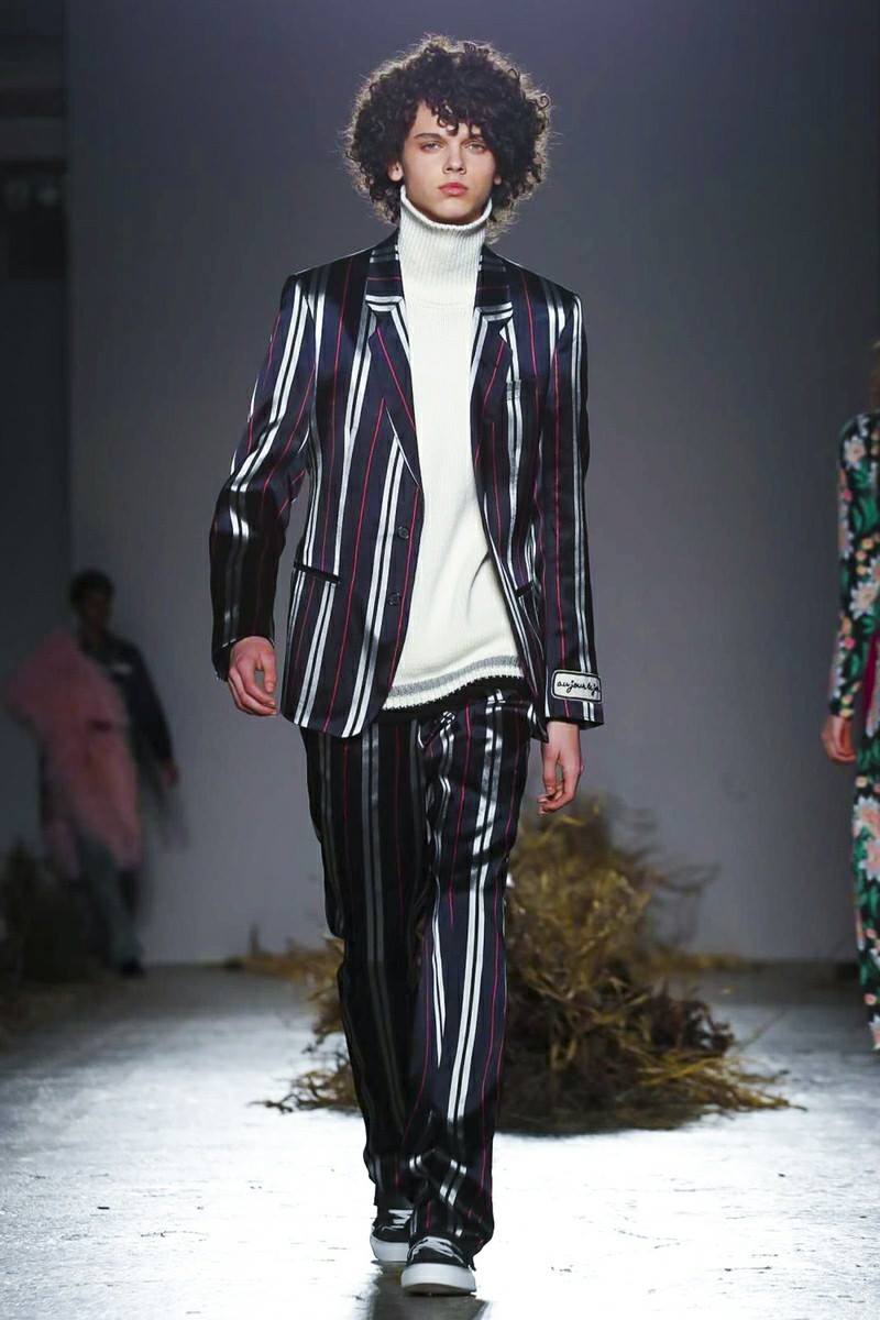 ANDREI DOBRIN for AU JOUR LE JOUR FW17 • Milan Ready-to-Wear - Attitude ...